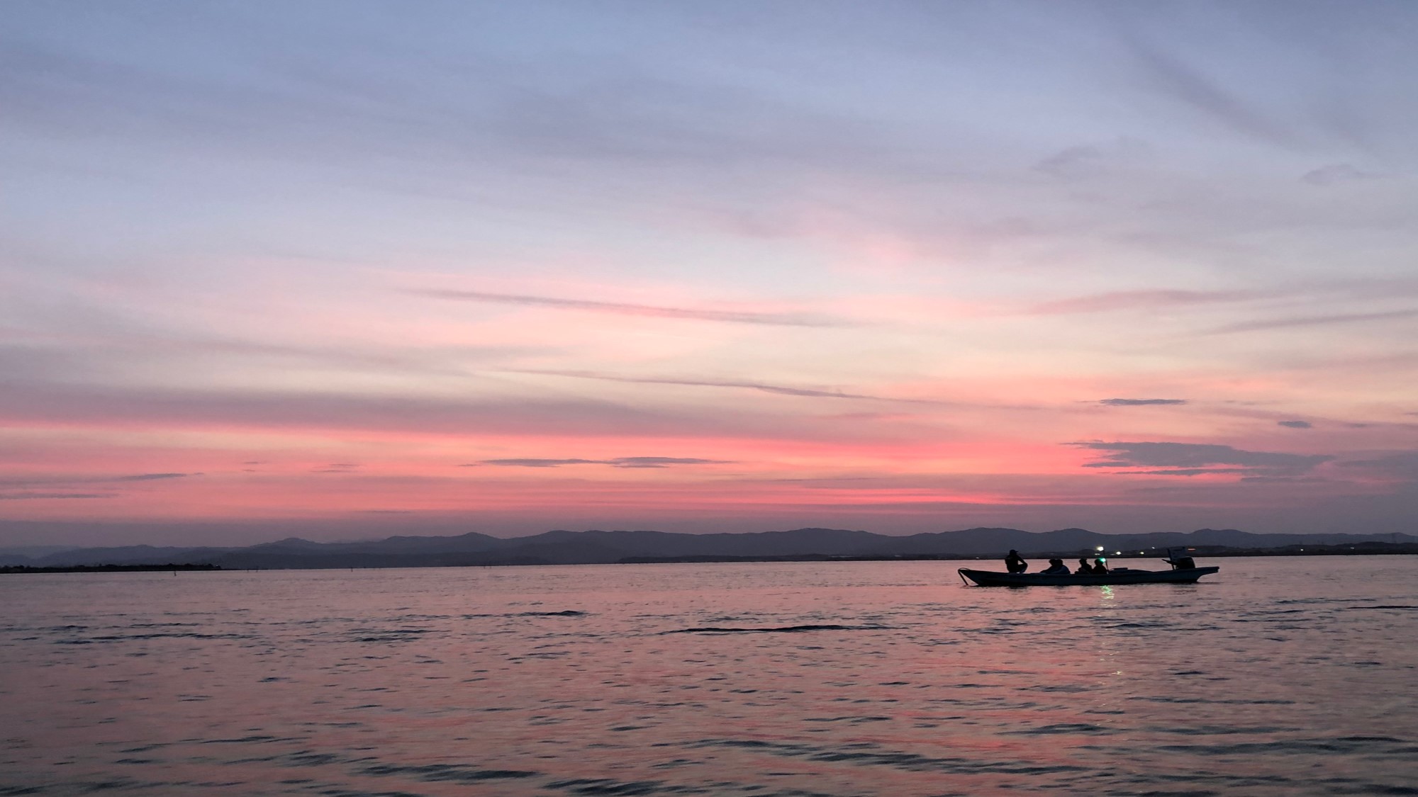 Night spearfishing Experience on Lake Hamana - Explore Shizuoka